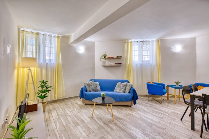 Cozy Apartment Steps From Sliema Seafront - Malta