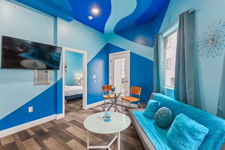 Modish Ocean Theme 1br Suite W/ Private Patio - Philadelphia, PA