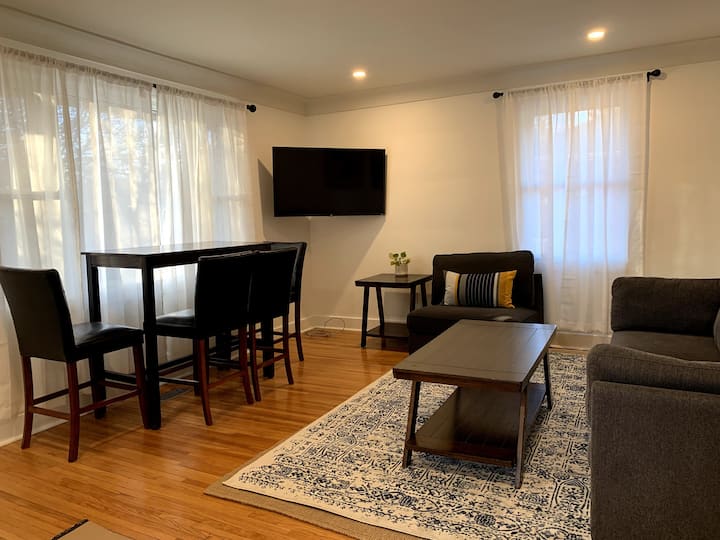 Spacious 2 Bdrm With Office - Kingston
