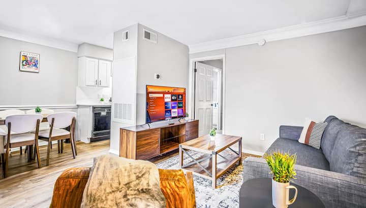 Sleek Retreat With Pool And High Speed Wifi - Austin