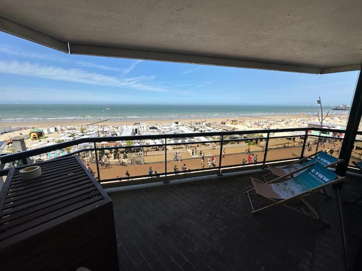 C-view Palace - De Haan