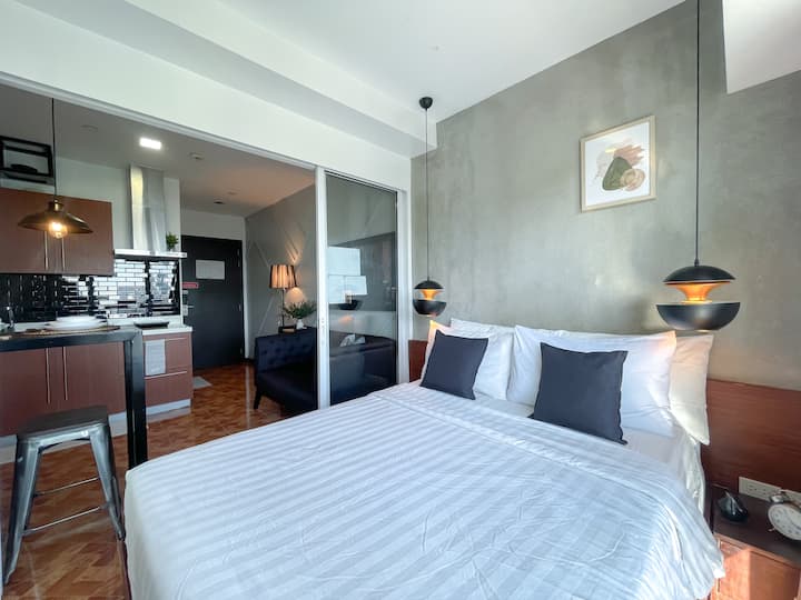 Acqua Residence 1br Near Makati Cbd, Skyline Views - Makati