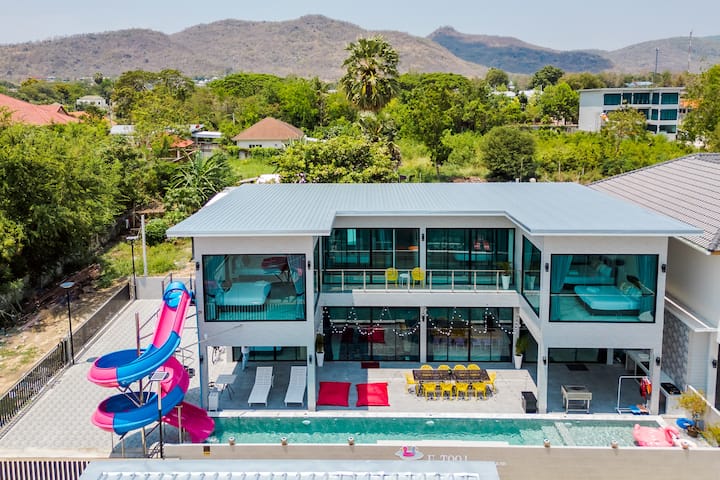 U Too Poolvilla วิลล่าหลังใหญ่ใกล้เมืองตลาดโต้รุ่ง -