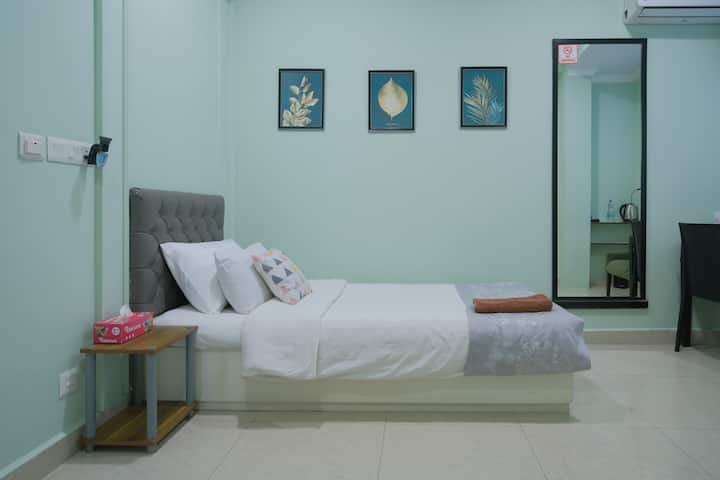 The 1998 Homestay (Single Room) - 密索藍