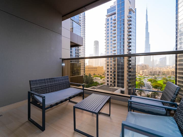 Cozy Studio With Burj Khalifa Views - Dubai