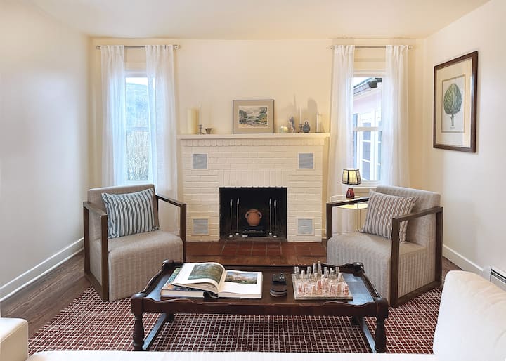 Roxy — Cozy Catskill Cottage - Roxbury, NY