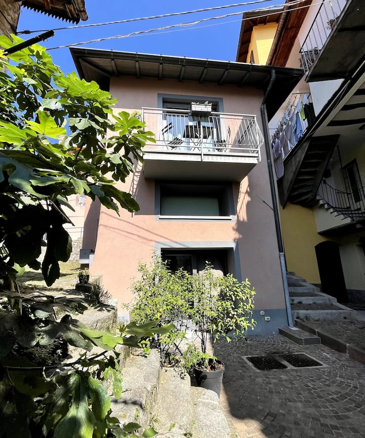Private Gem In Brunate With Nordic Interior, Como - Côme