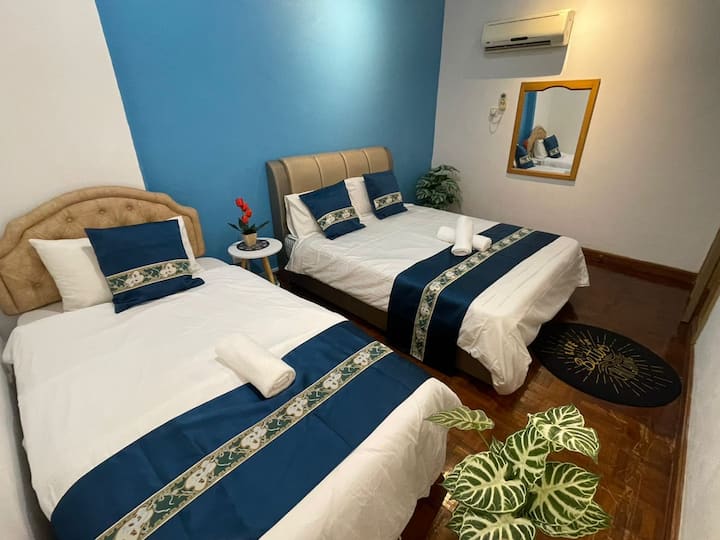 Riverbank Suite-the Golden Triangle - Kuching