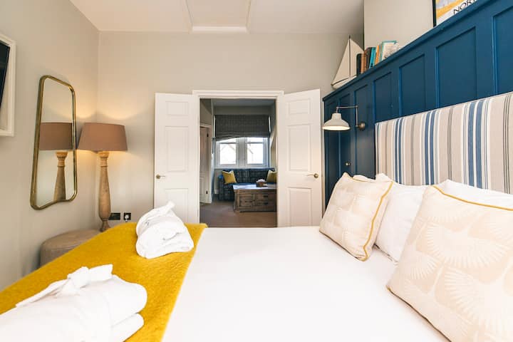 King Studio With Sofa Bed - Alnwick