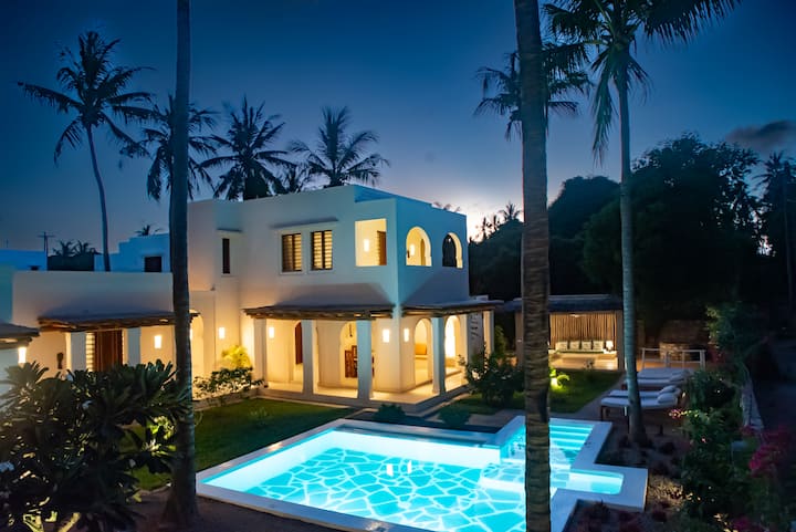 Privé Villa Cleo Met Privé Zwembad - Kenya