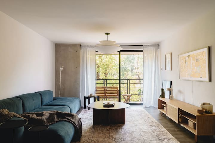 Layover Condesa | Design Apartment W/ Park Views - Mexico City