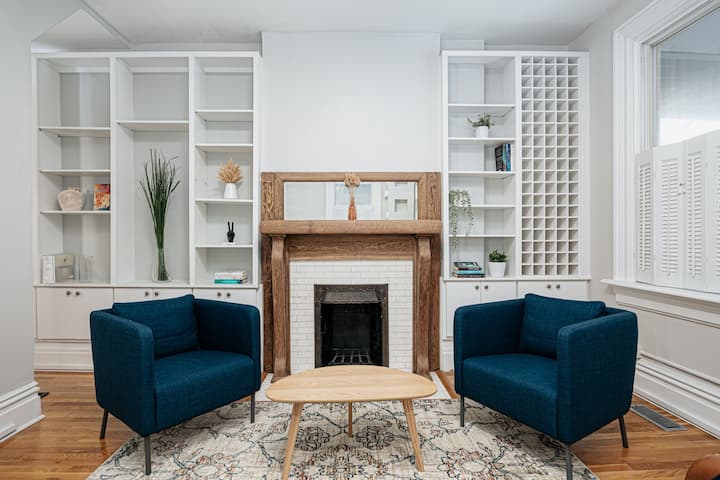Short North Oasis: 2br/1.5ba/2 Car Garage/sleeps 8 - Columbus, OH