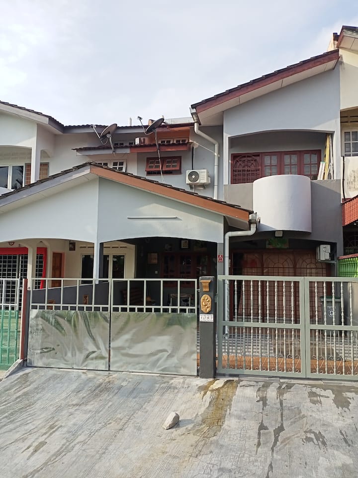 2-storey Home Pengkalan Balak - Kuala Sungai Baru