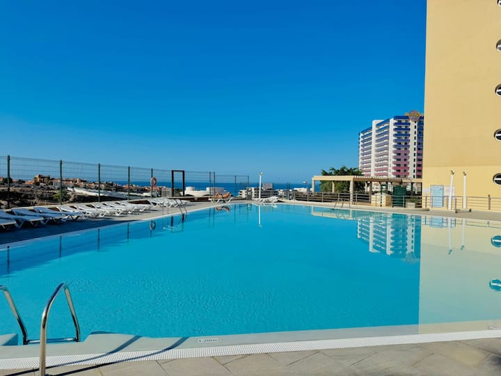 Oceanfront 2br Condo | Free Parking & Pool & Wifi - Adeje