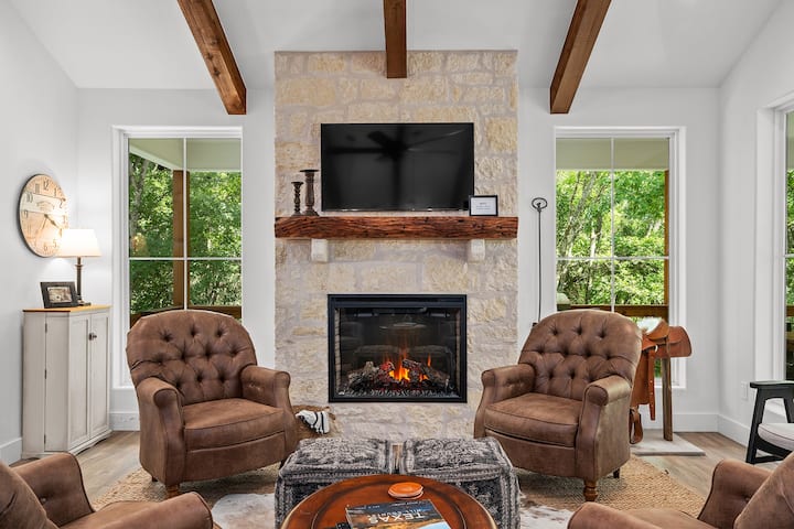 Stetson House | Brand New | Great For Families - Comfort, TX