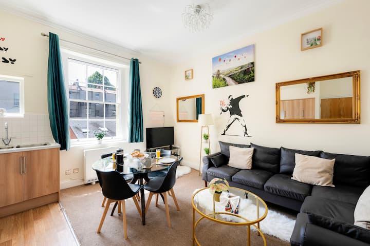 Clifton Nr Centre, Parking X1, Period Flat, Garden - Bristol