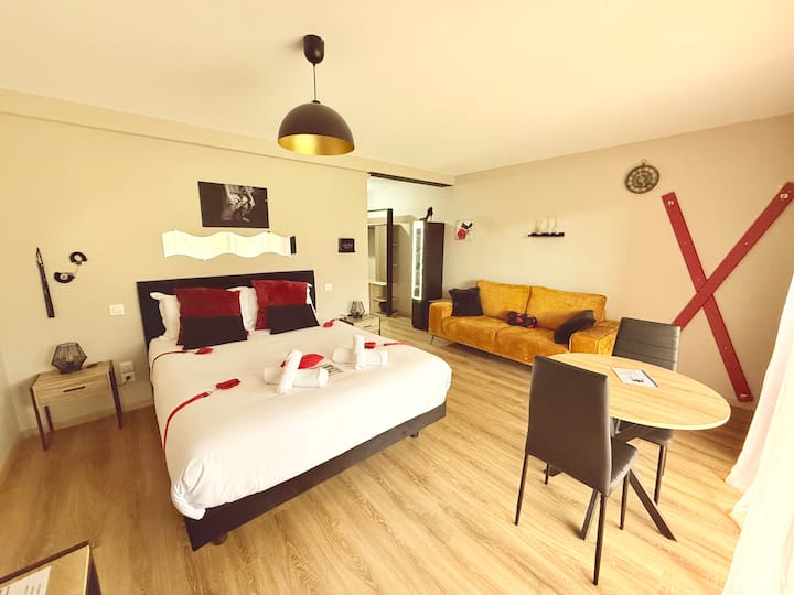 Secret Room Avec Jacuzzi Privatif - Montclar