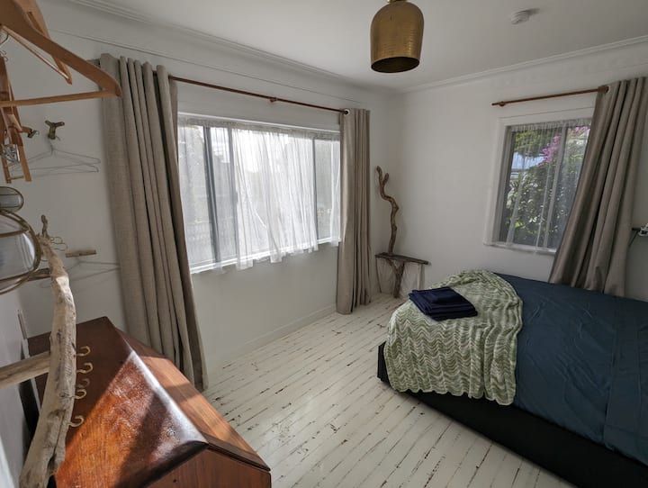 Peaceful Unique Shared Home - ブリスベン