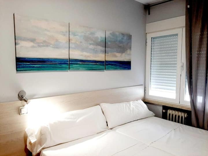 Hostal Lucía By Gaiarooms - Hab Doble Con 2 Camas - Salamanca, Spain