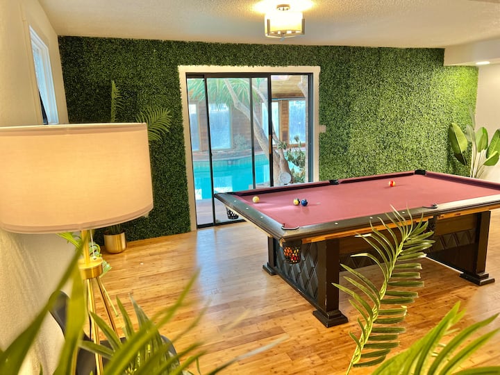 Tropical Paradise Pool House - Longmont, CO