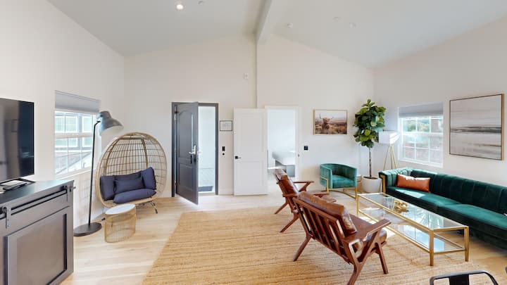 New Haven Inn, A Modern Boutique Inn - Solvang, CA
