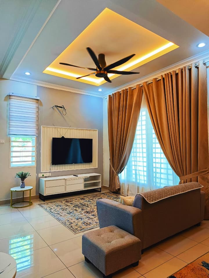 Anjung Mewah Homestay - Padang Serai