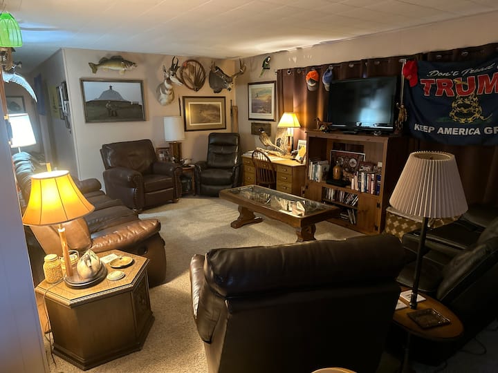 Hunting And Fishing Destination - Gettysburg, SD