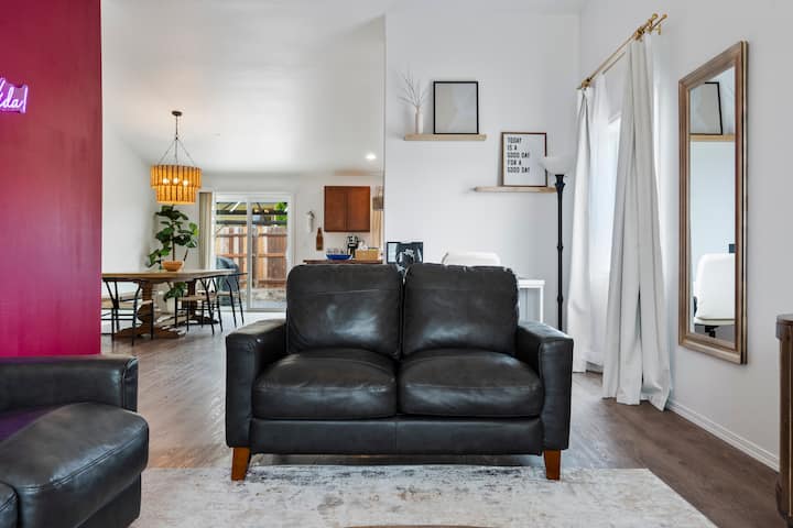 Spacious, Near Boat Launch+ Centrally Located - Moses Lake, WA