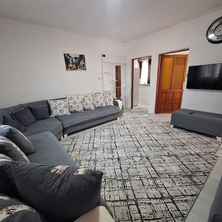 Denize  40m 2+1 Yazlık Aile Için Klimalı - Menderes