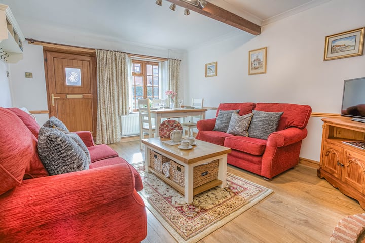 Cottage Near Rspb Snettisham, And Wild Ken Hill - Snettisham