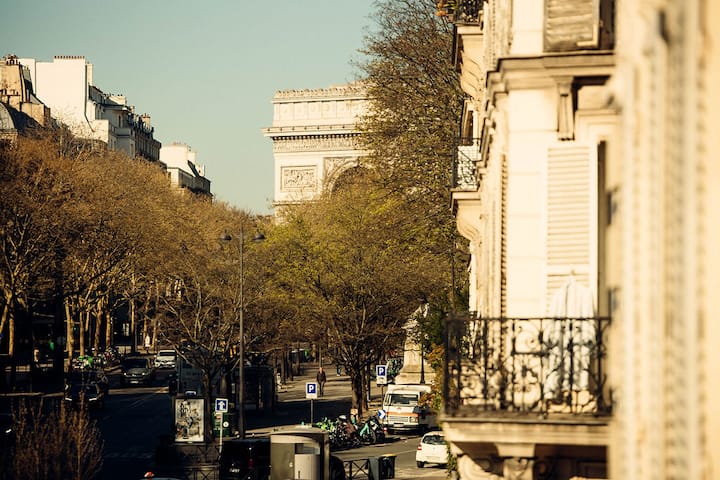 Spacious Apartment Champs Elysées ! - Paris
