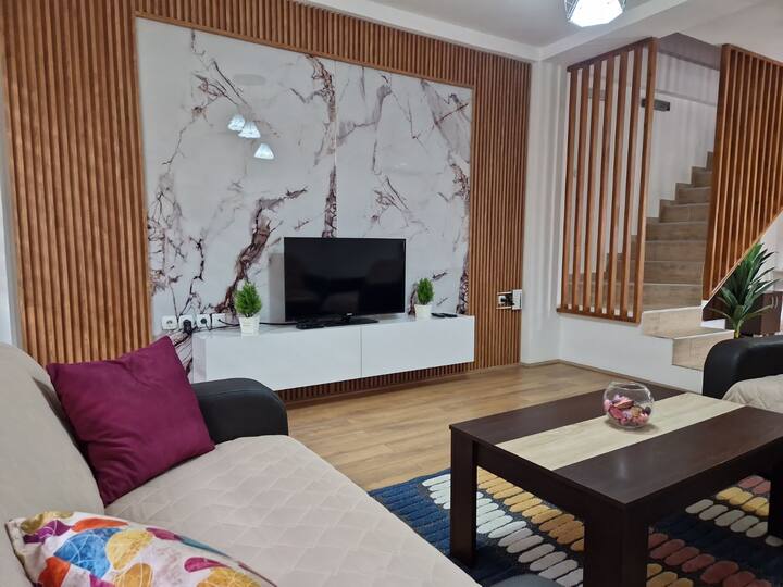 Town Square Apartment - Macedonia del Nord
