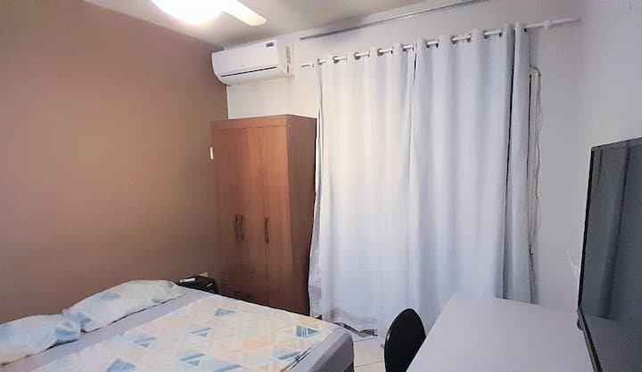 Básico, Com Ar-condicionado E Perto De Tudo! - Vitoria