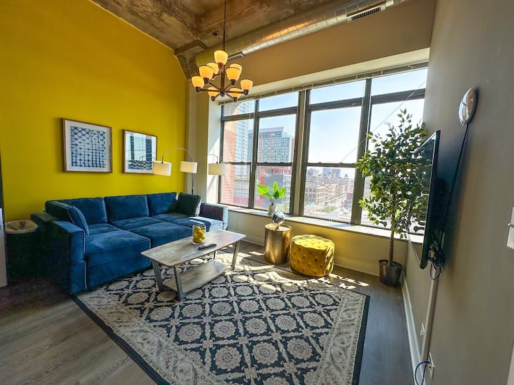 Bright & Stylish 2br Suite Near Mccormick, Grant - Armour Square - Chicago
