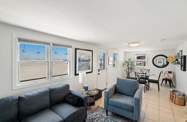 Penthouse On The Beach! Beach Passes & Parking - Lavallette, NJ