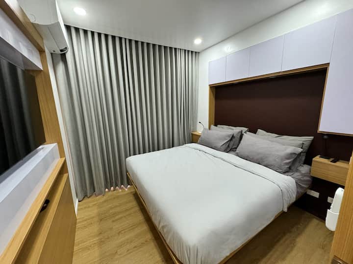 Stylish Staycation Near Bgc | Home Cinema - Taguig