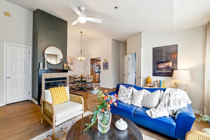 New! | The Goldfinch Apt | Modern 1 Br +Den | - Newark, DE