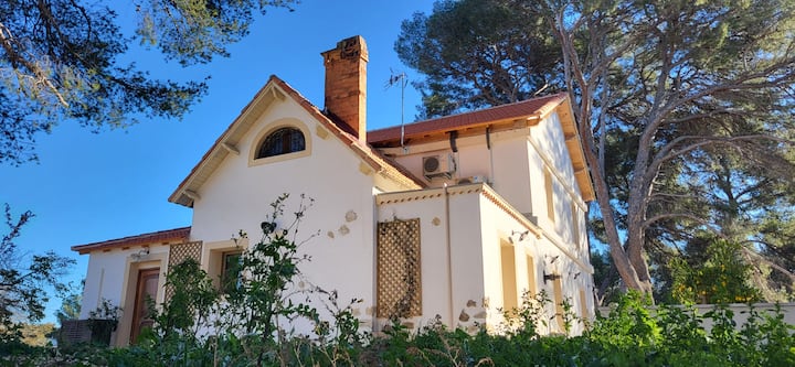 La Petite Maison En Provence - Istres