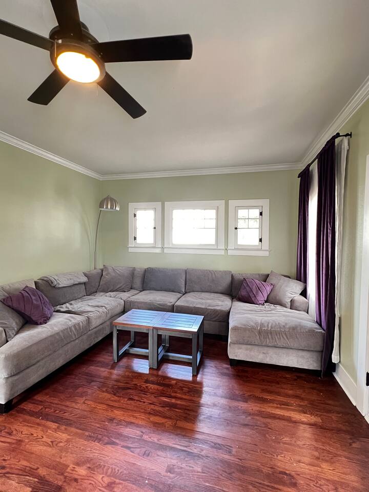 Spacious & Inviting Bungalow Near Downtown - Chase Field - Phoenix