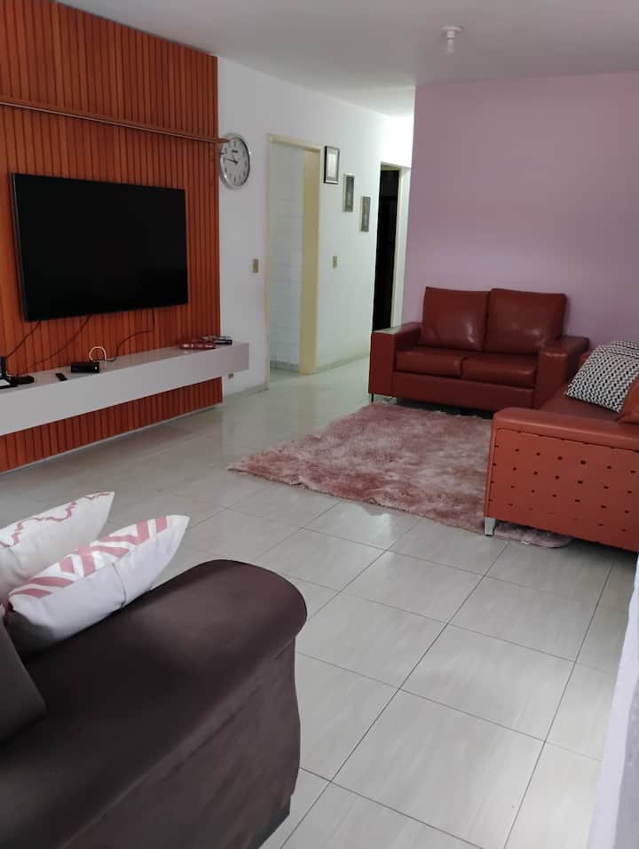Casa Ampla, Segura E Confortável - Piranhas