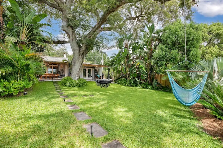 Puravida Lakehouse Oasis W. Private Beach - Winter Park, FL