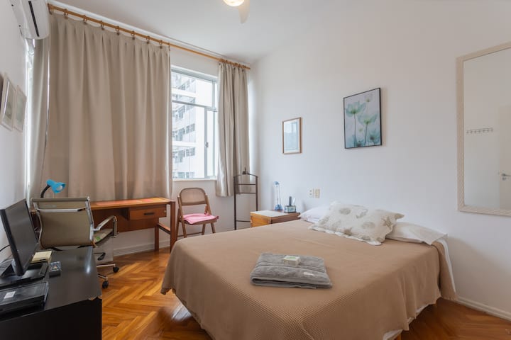 Quarto Confortável Em Ipanema - Ipanema