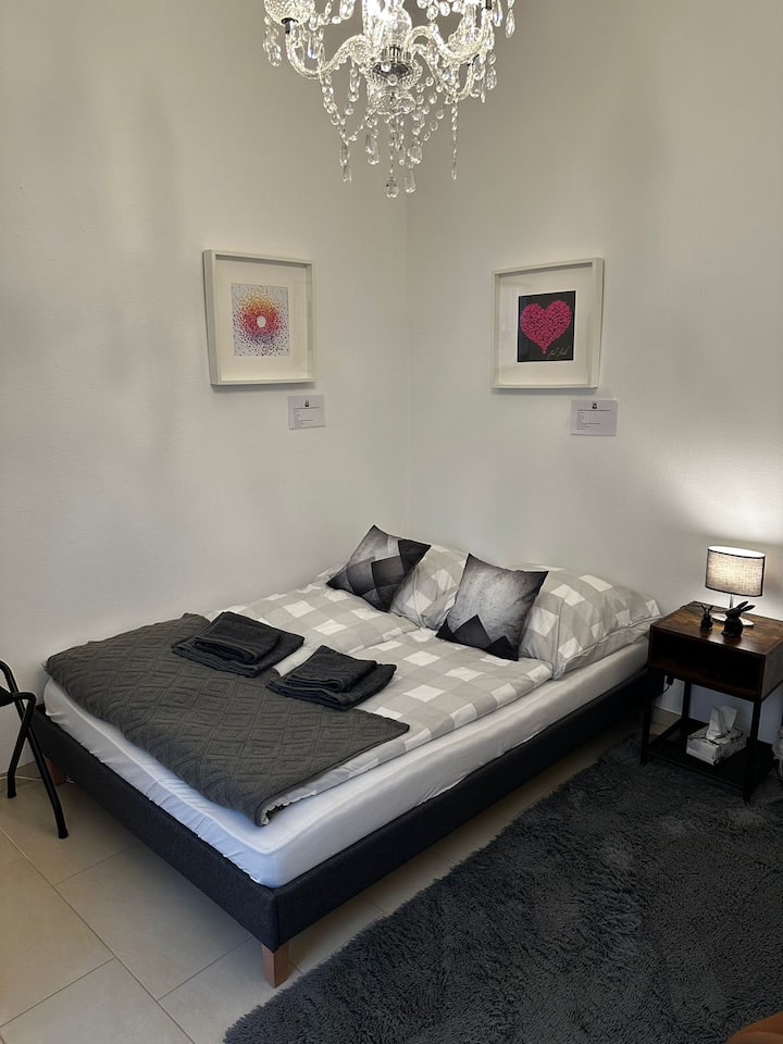 Pinkhomecologne Gästezimmer - Colonia