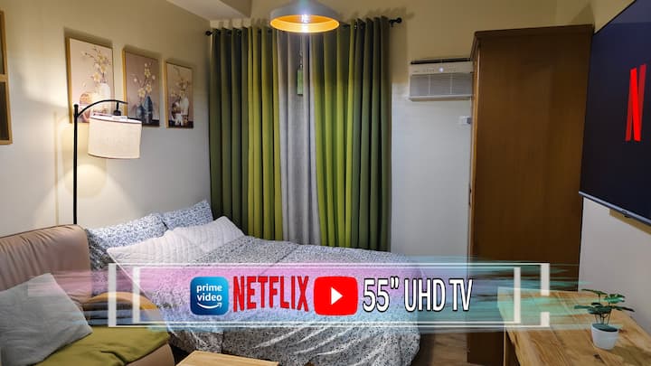 J Studio: Fast Wi-fi, 55" Tv, Netflix, Prime, Pool - Silang