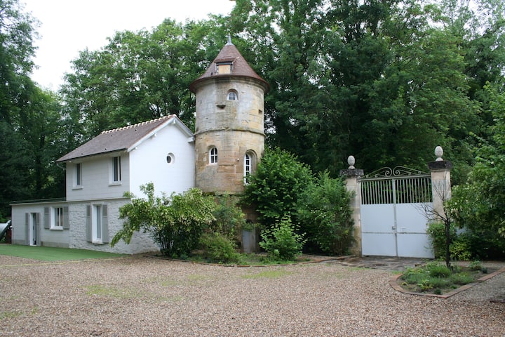 La Maison De La Tour - Osny