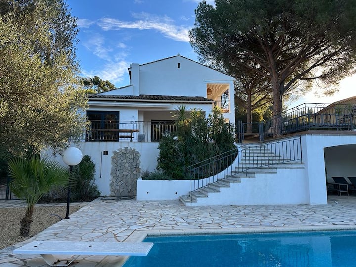 La Croix Valmer : Villa Proche Plage  Avec Vue Mer - La Croix-Valmer