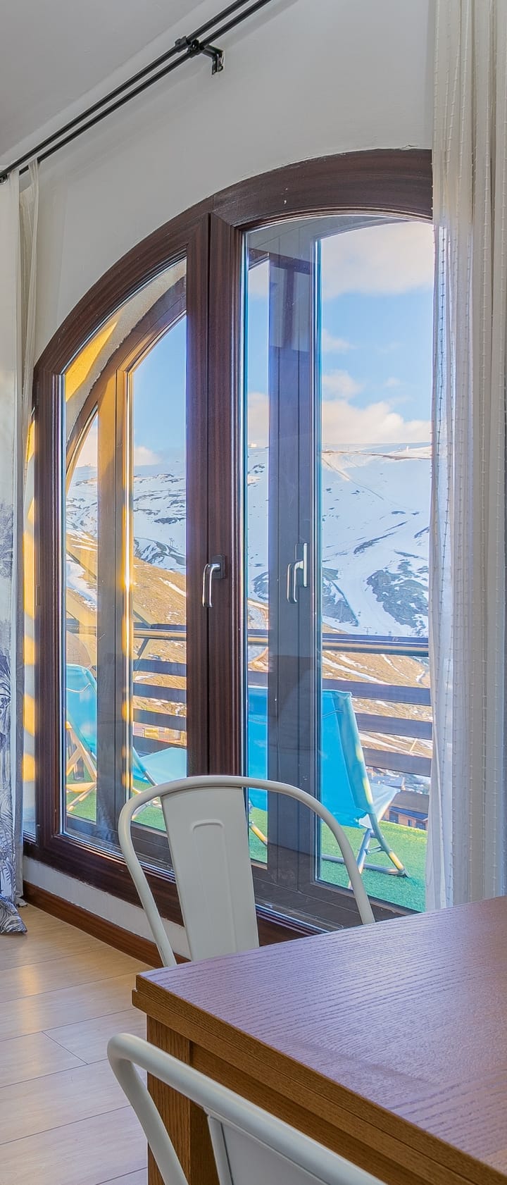 Templo Card Cota 2.330 M. Parking Cubierto. - Sierra Nevada