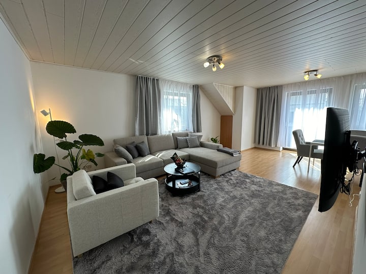 Helle, Charmantes 2-zimmer-appart. Zentral Gelegen - Augsbourg