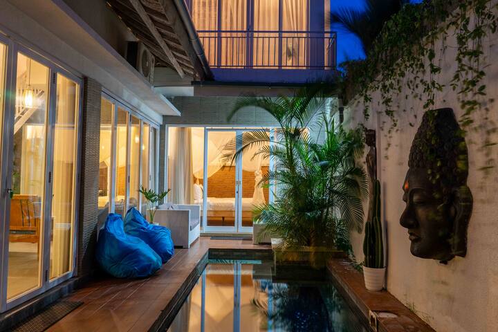 Private-pool Family Villa Near Canggu Beach - Bali