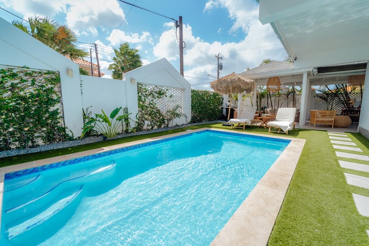 Palm Beach Luxury Boho Villa • Private Pool - Aruba